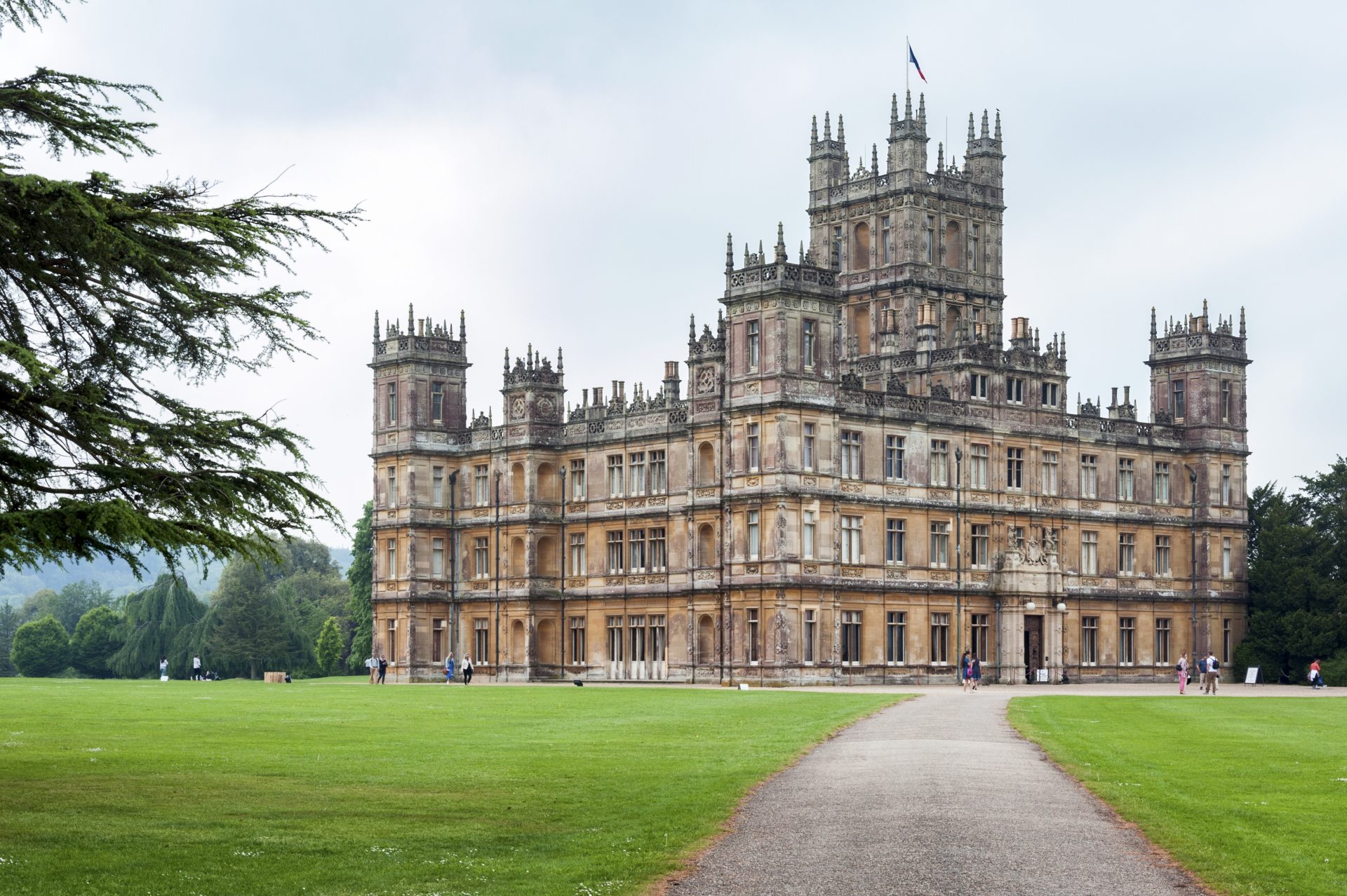 Highclere Castle English Excursions English Cottage Vacation highclere-castle-english-excursions-english-cottage-vacation